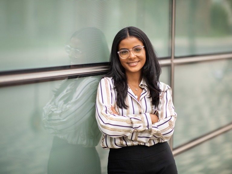 Paying for College | Rutgers University-Newark